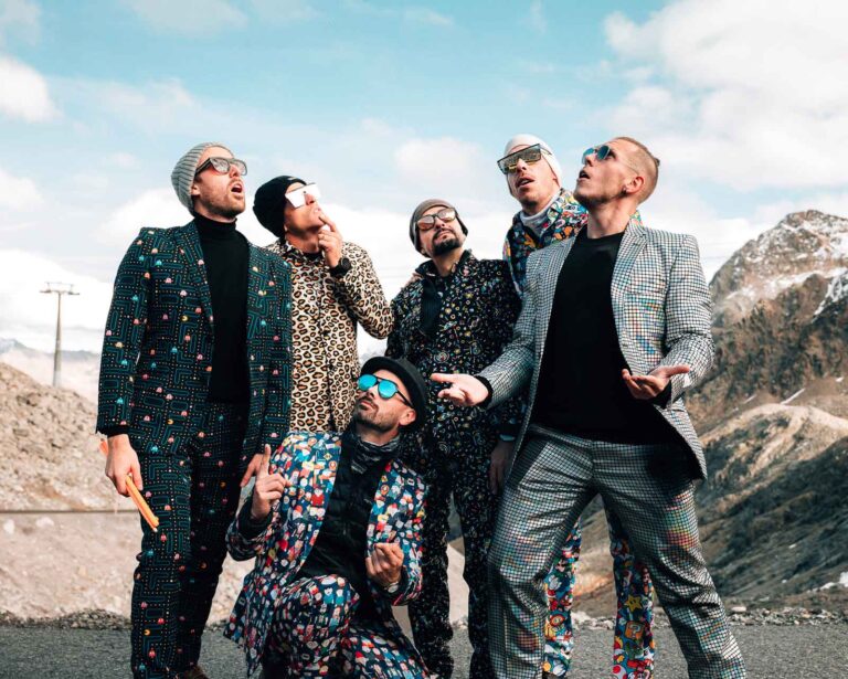 Major Tom – die neue Coversingle im BÄÄM&Brass Style